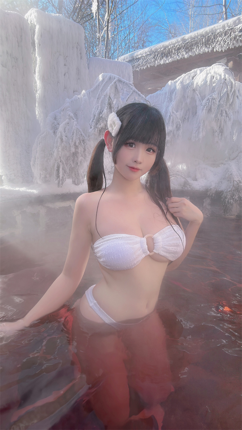 miko酱ww NO.019 雪地温泉[36P3V-746MB] – 樱糖[YINGTALL]